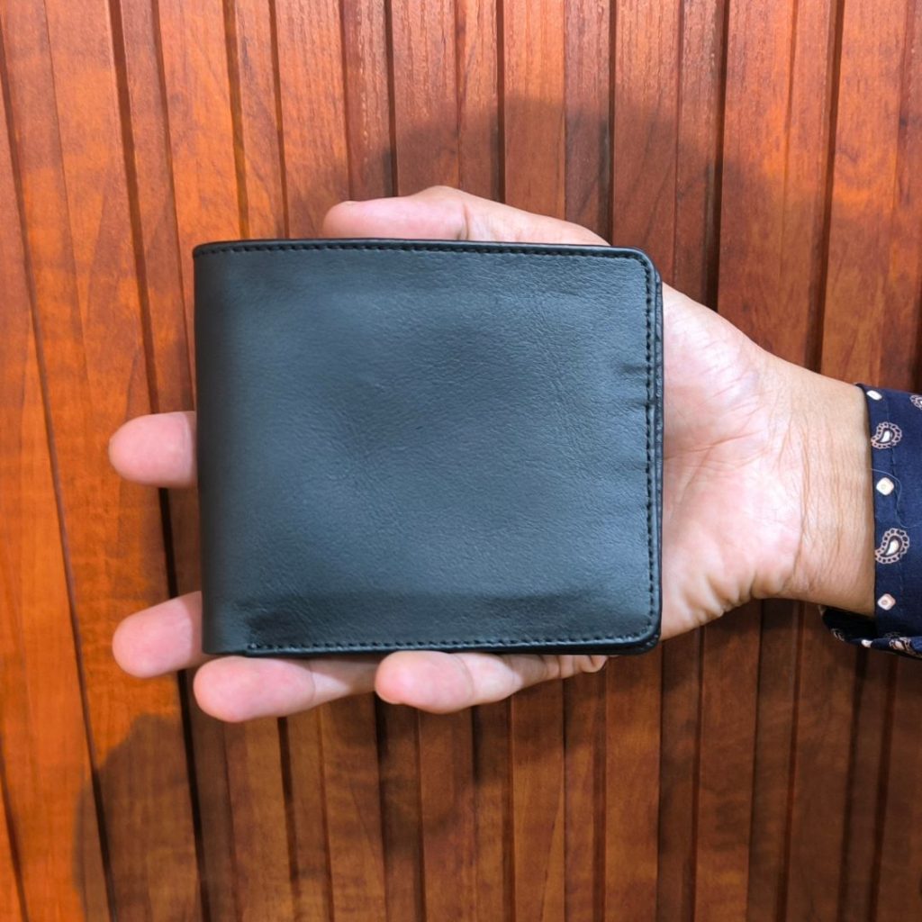 Simple NoFlap Wallet in Black - Mender Leather Factory
