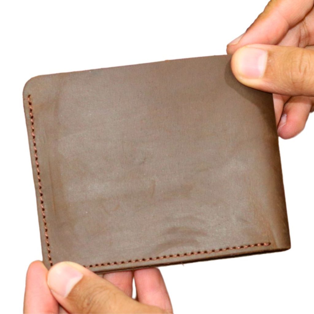 Raw Leather Bi-Fold Wallet – Crazy Horse Article - Mender Leather Factory